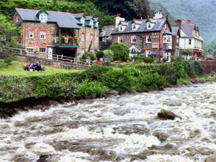 Double Room-luxury-ensuite-balcony-garden And Rive - Lynton