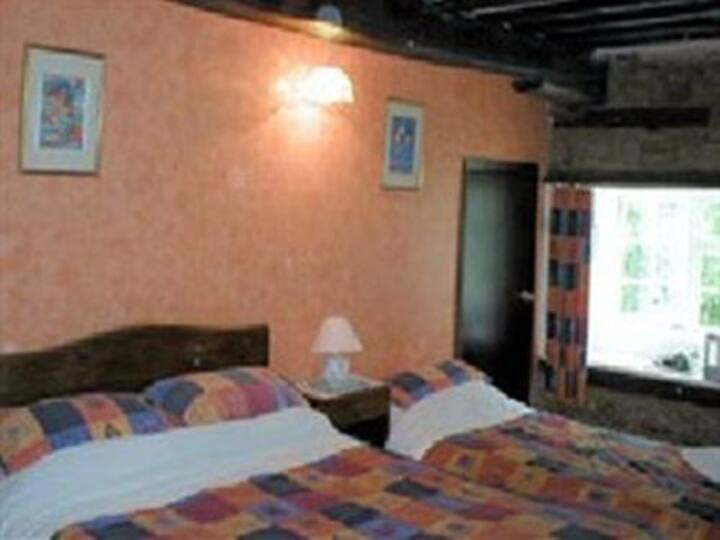 Double Ensuite At Church Farm Guest House - Monmouth