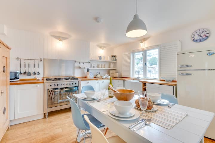 2 Bed In Dartmouth (Oc-bc40) - Dartmouth