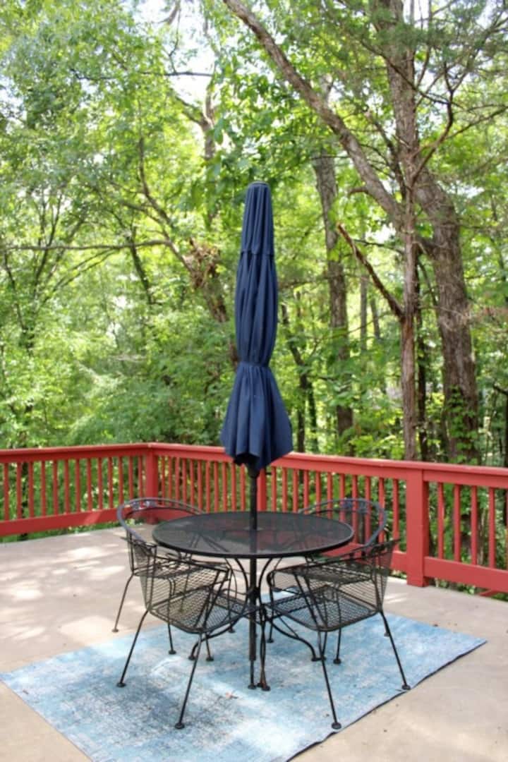 Comfortable Townhome A Walk Away From Lake Desoto - Hot Springs Village, AR