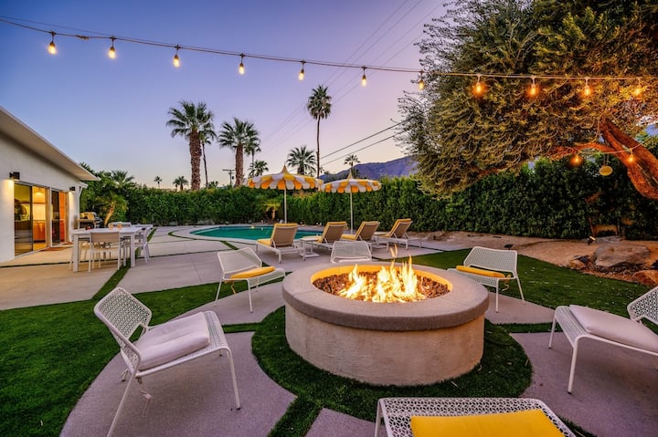 Iconic Alexander • Pool, Spa & Stunning Views - Palm Springs