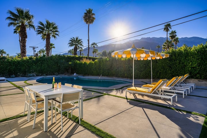 Iconic Alexander • Pool, Spa & Stunning Views - Palm Springs, CA