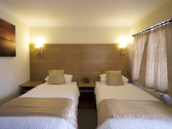 Superior Twin Ensuite At Royal Hotel - Mundesley