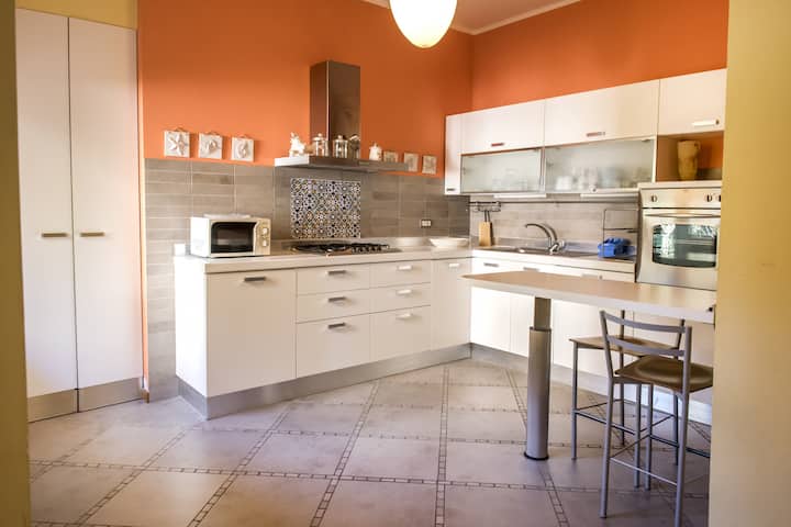 S034 - Sirolo, Apartment In The Center - Sirolo