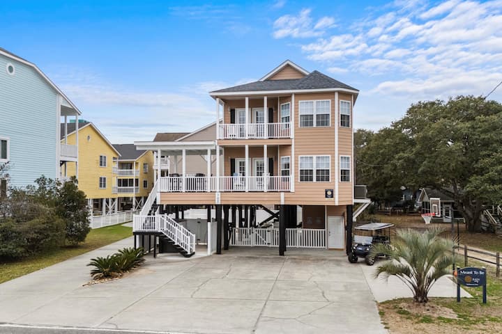 Meant To Be: Pool, Steps To Beach & Backyard Oasis - Garden City