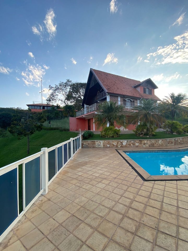 Lindo Chalé Em Itaipava, Com Lazer Completo - Petrópolis