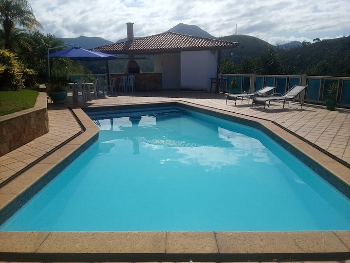 Lindo Chalé Em Itaipava, Com Lazer Completo - Petrópolis