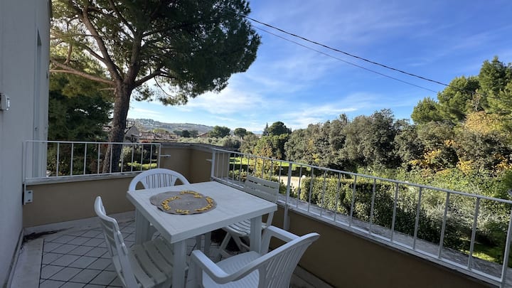 N185 - Apartment With Terrace And Swimming Pool - Numana