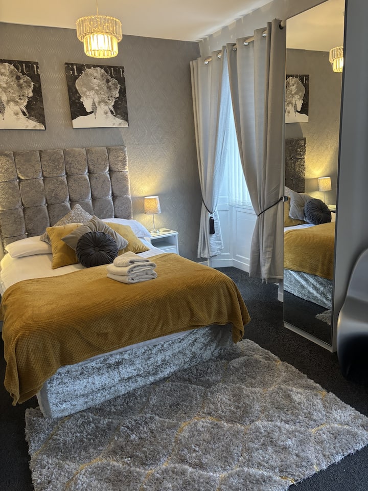 Deluxe Double Ensuite With Shower At The Georgian - Rothbury