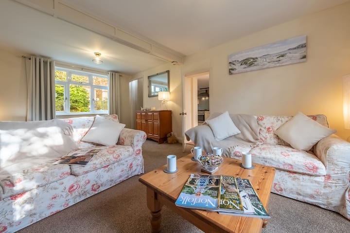 Daisy Cottage (H) - Blakeney