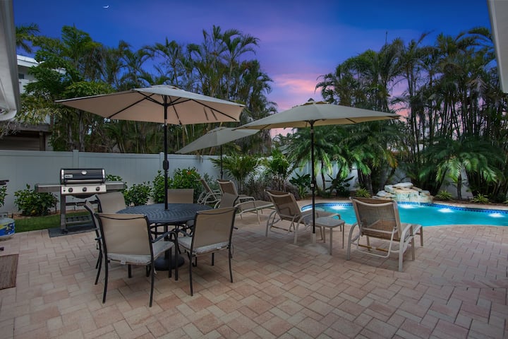 Private Pool Home And 1 Block To Bay!- North End - Anna Maria, FL