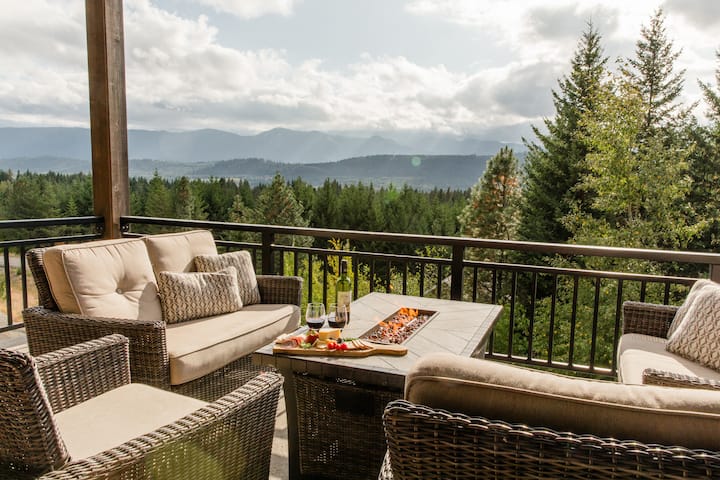 Dreamy Views, Pool Access, Game Room, Fire Pit - Cle Elum, WA