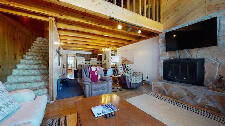 Walk To Lift | Spacious | Fireplace | Crestview 12 - Angel Fire, NM
