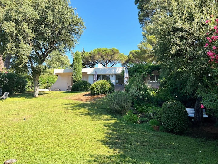 Villa De Charme Avec Vue Mer à 350m De La Plage - Plage de Pampelonne