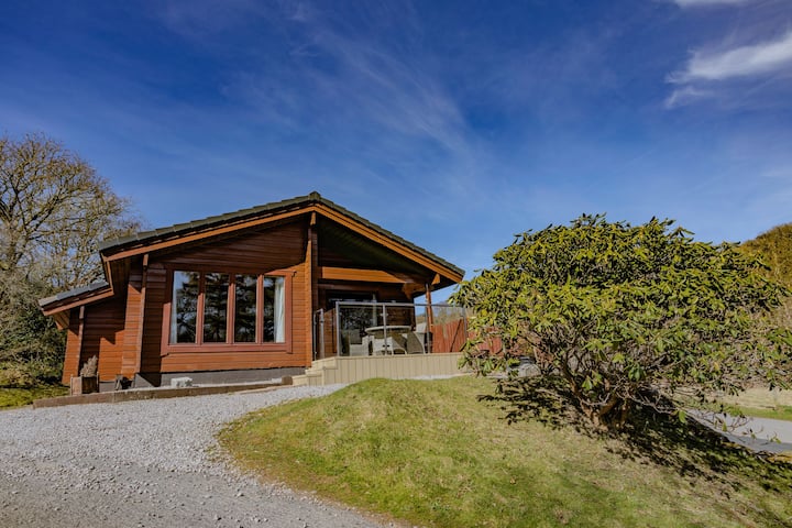 Rowan's Rest: Free Swimming Pool, Sauna & Golf - Kippford