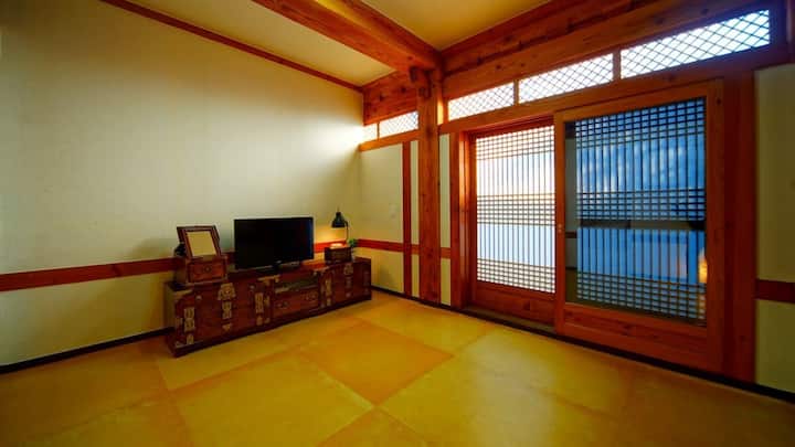 #한옥마을 #경기전 #전동성당 #오목대 교당낙수 1f - Jeonju-si