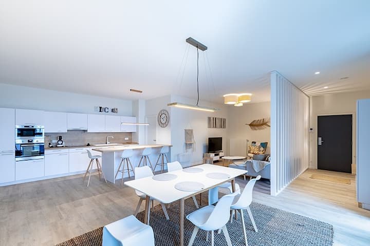Stockholm : Bienvenue Dans Ce Spacieux Appartement Neuf Décoré Dans Le Thème Scandinave. - Liège