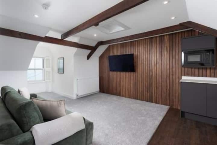 4. Luxury Suite In Marazion With Parking - Marazion