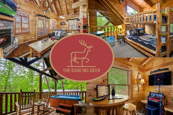 Dancing Deer | Log Cabin, Hot Tub, Games & 2 Pools - Pigeon Forge, TN