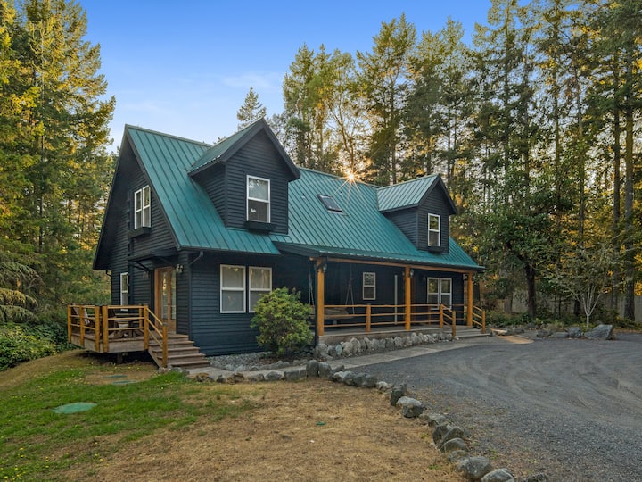 Newly Listed! Close To Downtown! (Tpr) - Friday Harbor, WA