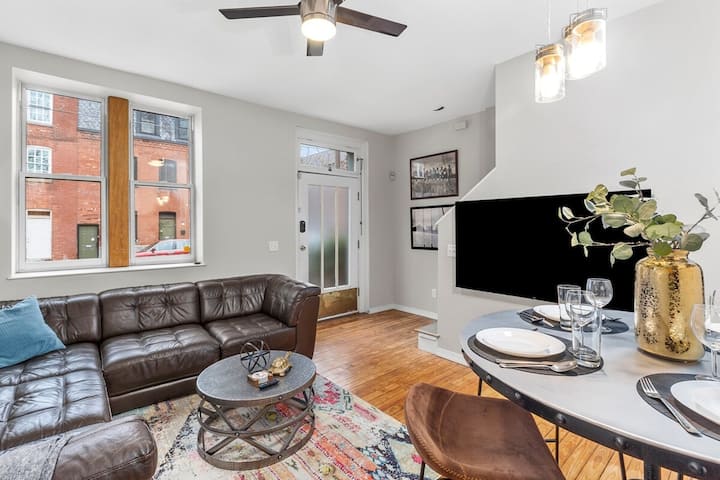 Classic Soulard 2bd King Master & Private Deck - St. Louis, MO