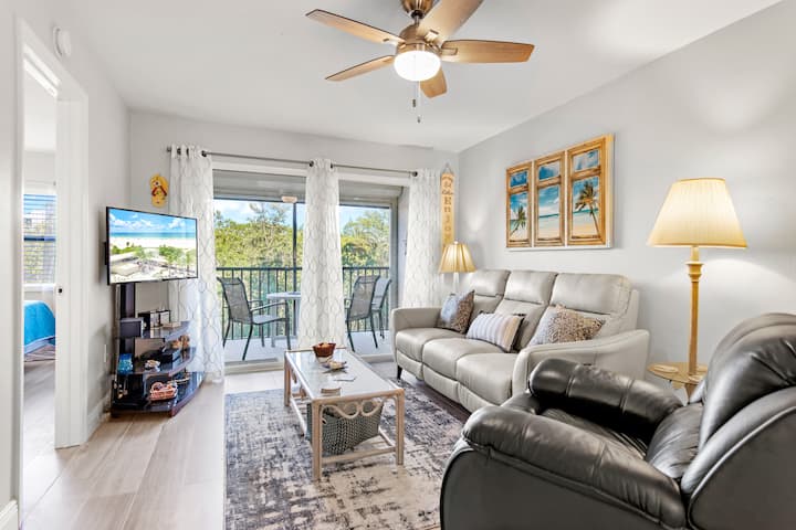 Estero Cove 324 | Near Beach + Heated Pool - Fort Myers Beach, FL