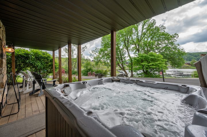 Dog Friendly Lakefront Bliss W/ Hot Tub - Deep Creek Lake, MD