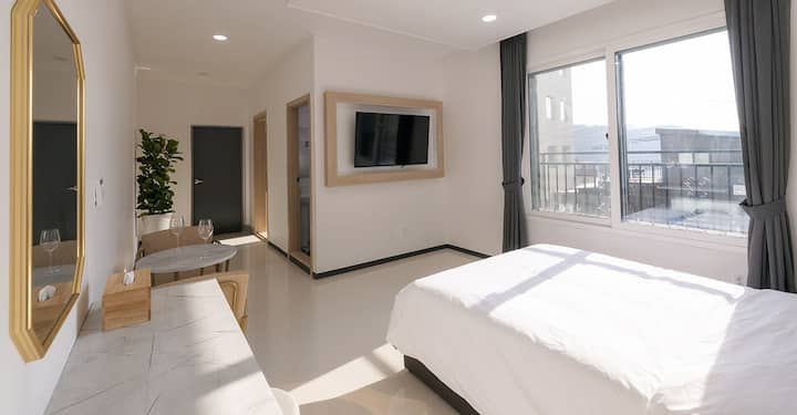 남이섬을 한눈에 감상하는 힐링숙소 커플룸 A동-201 - Icheon-si