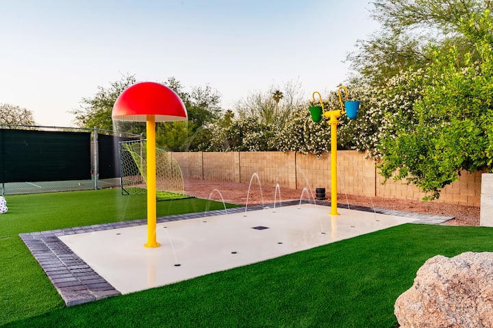 Splash Pad, Heated Pool, Hot Tub, Kid's Dream Yard - Paradise Valley, AZ