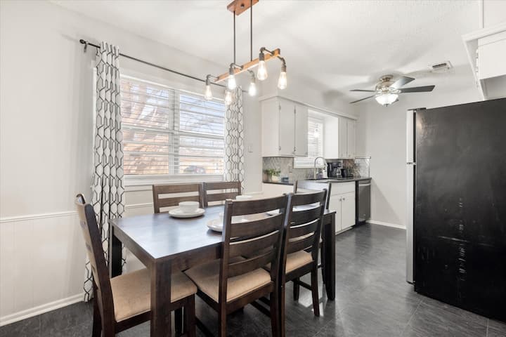 Mesquite Ridge | 3br, Sleeps 8, Close To Tech - Lubbock, TX