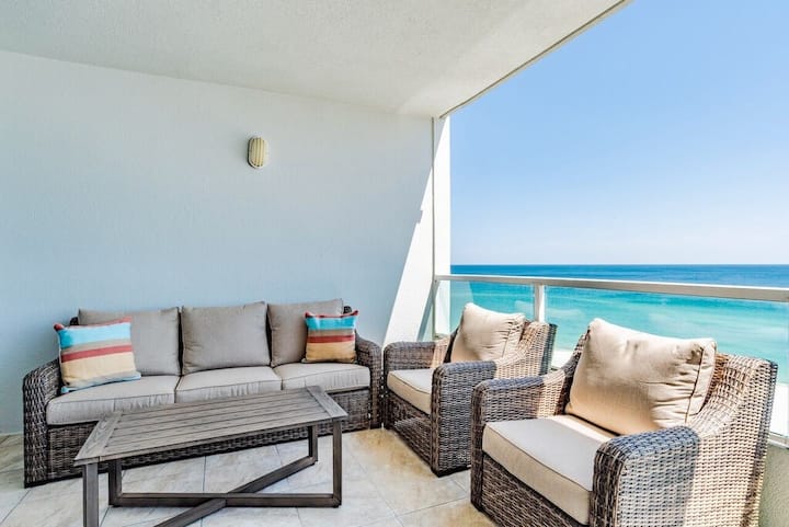 Updated, Direct Beach Front, Pet Friendly! - Orange Beach, AL