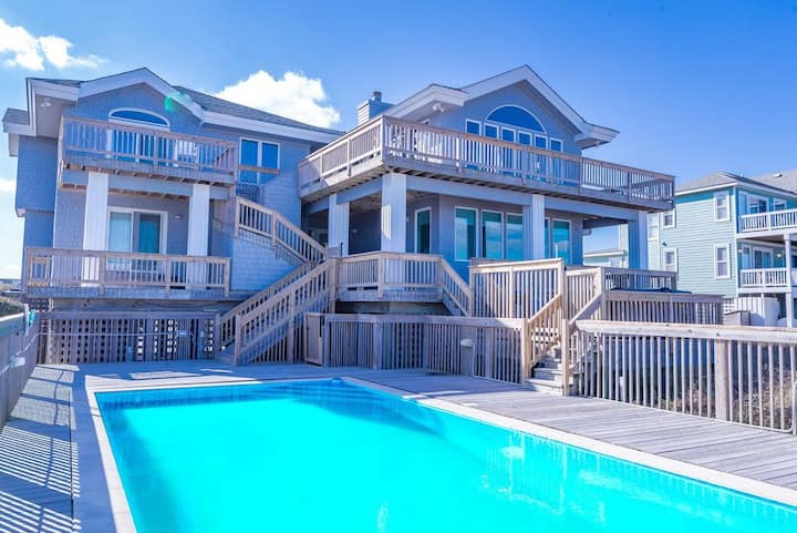 Oceanfront Estate, Corolla, 7 Bedrooms, Heated Poo - Corolla