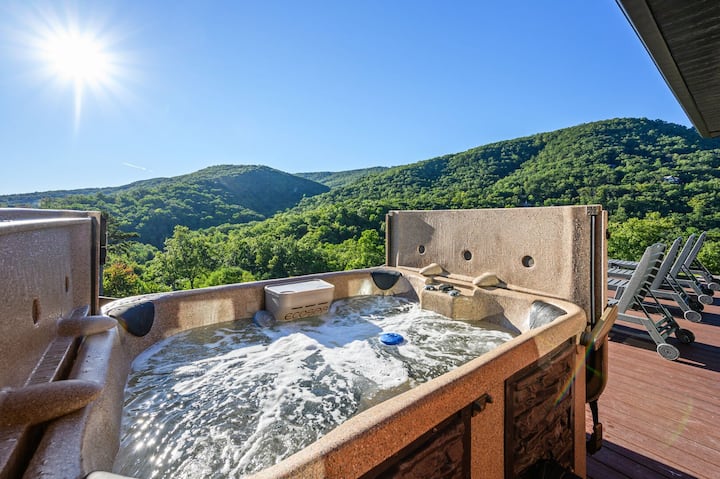 Higher Power - Amazing Views Multi Game/golf Simulator, Indoor Pool, Hot Tub - Tennessee