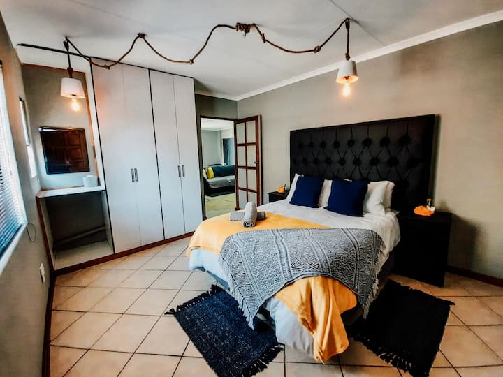 Apartment 1: Two-bedroom, One-bathroom - Sabie