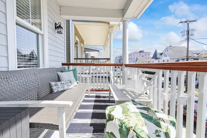 Luxury 6br W/ Theater + Arcade | 3 Min To Beach - Belmar, NJ
