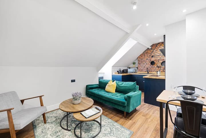 Modern Loft Apartment Nr City Centre With King Bed - Cardiff