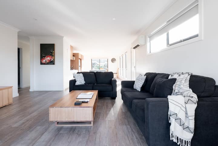 Modern & Convenient In Newstead - Launceston