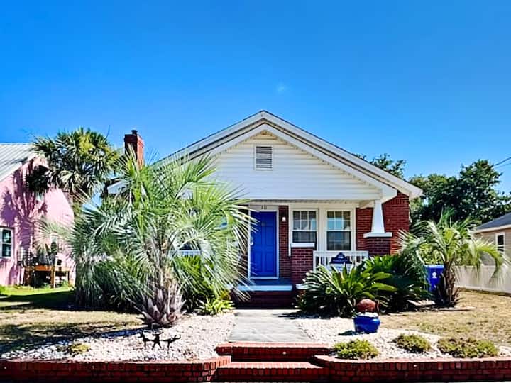 Cb Sunshine Cottage | Pet Friendly + Just 2,5 Blocks To The Beach! - Carolina Beach