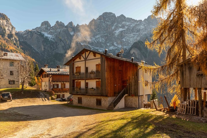 Wonderful Apartment Monte Civetta In Dolomites - Alleghe