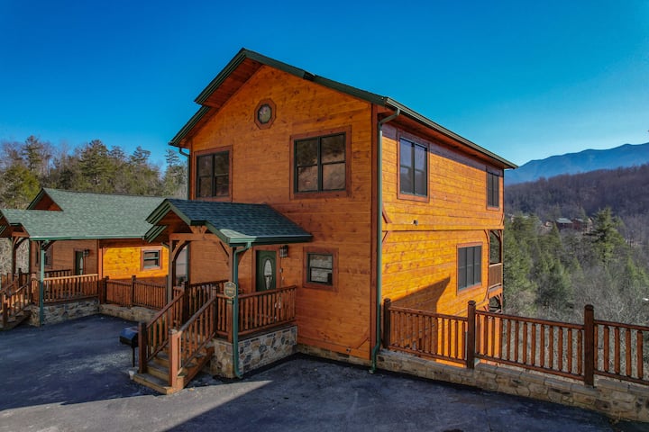 Orso's Lodge - Gatlinburg, TN