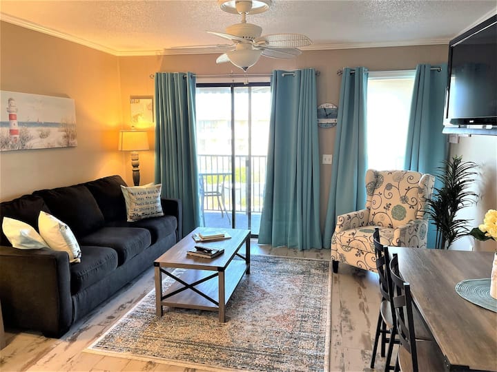 Ocean Villa B314 - Relaxing Top Floor Views - Hilton Head Island, SC