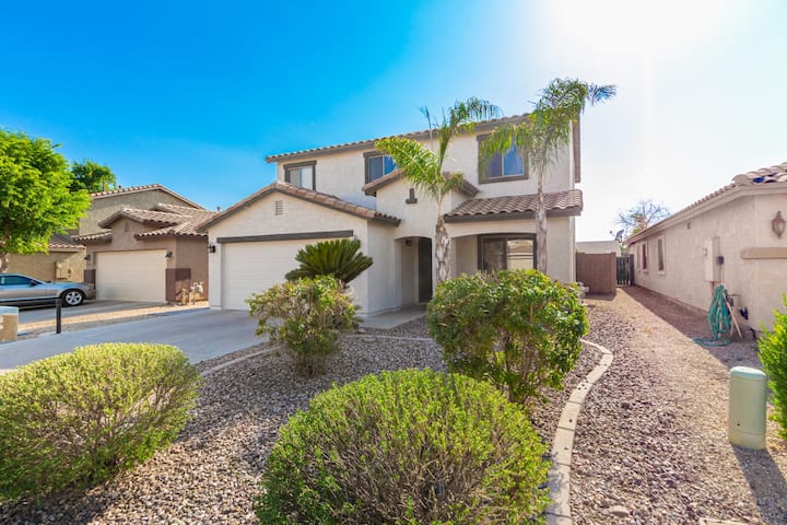 Gorgeous 3 Bed W/ Heated Pool In San Tan Valley - Queen Creek, AZ