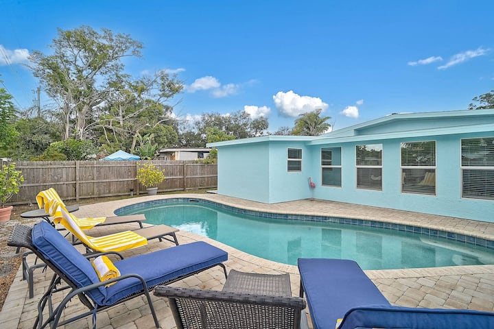 Vitamin Sea: Private Pool, Downtown, And Beaches! - Sarasota, FL