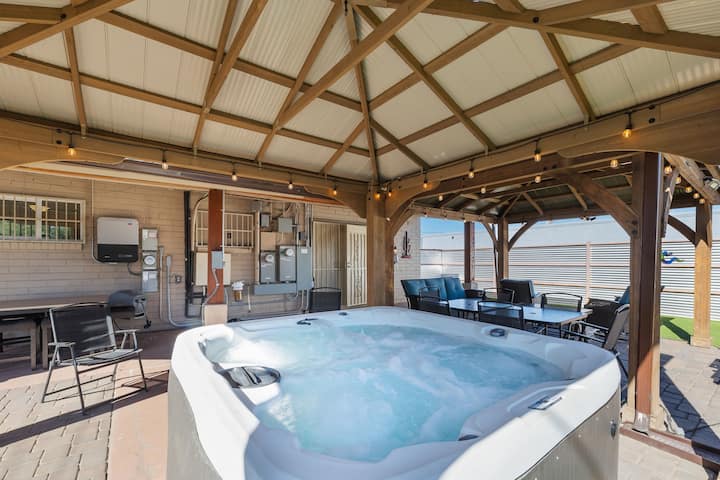 2br/2ba W/jacuzzi & Putting Green Close To Airport - Tucson, AZ