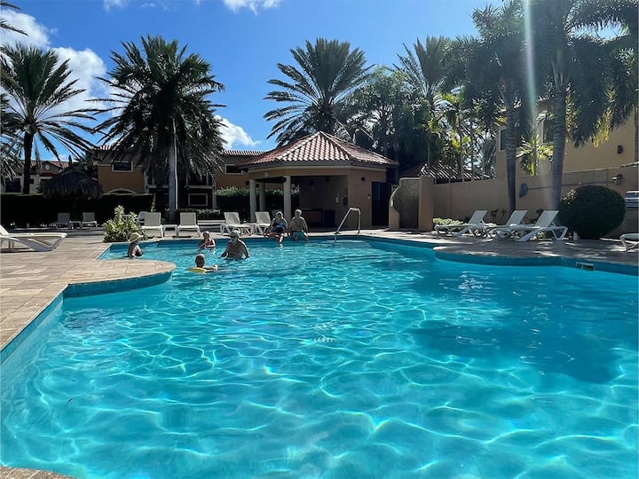 Gated Community At Gold Coast 2bdr Townhome - Aruba