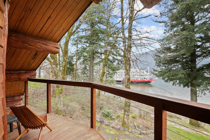 Fir Cabin At Wilder And Pine Riverside Cabins - Beacon Rock State Park, Stevenson