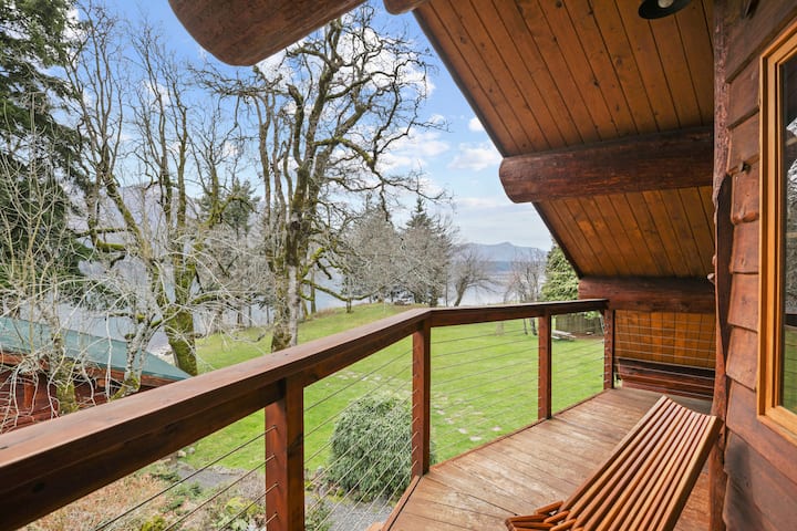 Birch Cabin At Wilder And Pine Riverside Cabins - Cascade Locks, OR