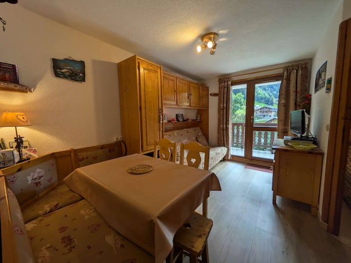 Appartement Pour 5 Personnes,plein Sud Au Coeur Du - Areches Beaufort