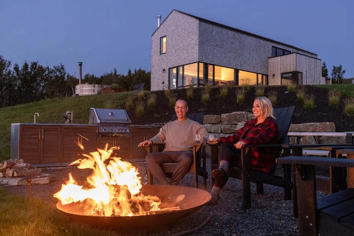 Birch - Luxury 2br Cottage W/ Scenic Views Hot Tub - Cape Breton Island