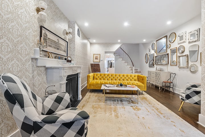 The Juniper House Refined Philadelphia Townhouse - Philadelphia, PA